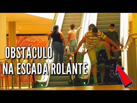 OBSTÁCULO NA ESCADA ROLANTE *pegadinha*