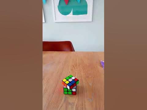 Self-solving Rubik's cube - YouTube