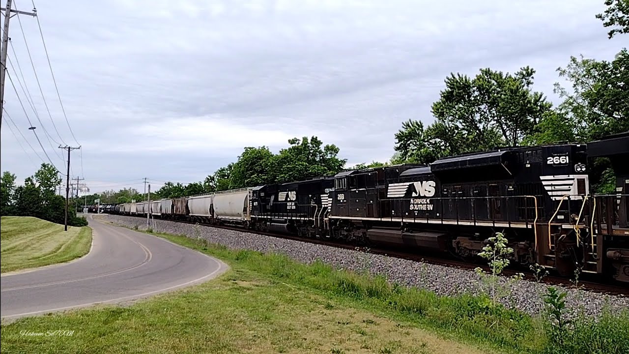 NS 2661 EMD SD70M-2 is 2nd on NS Manifest Train East at Sharonville, OH - YouTube