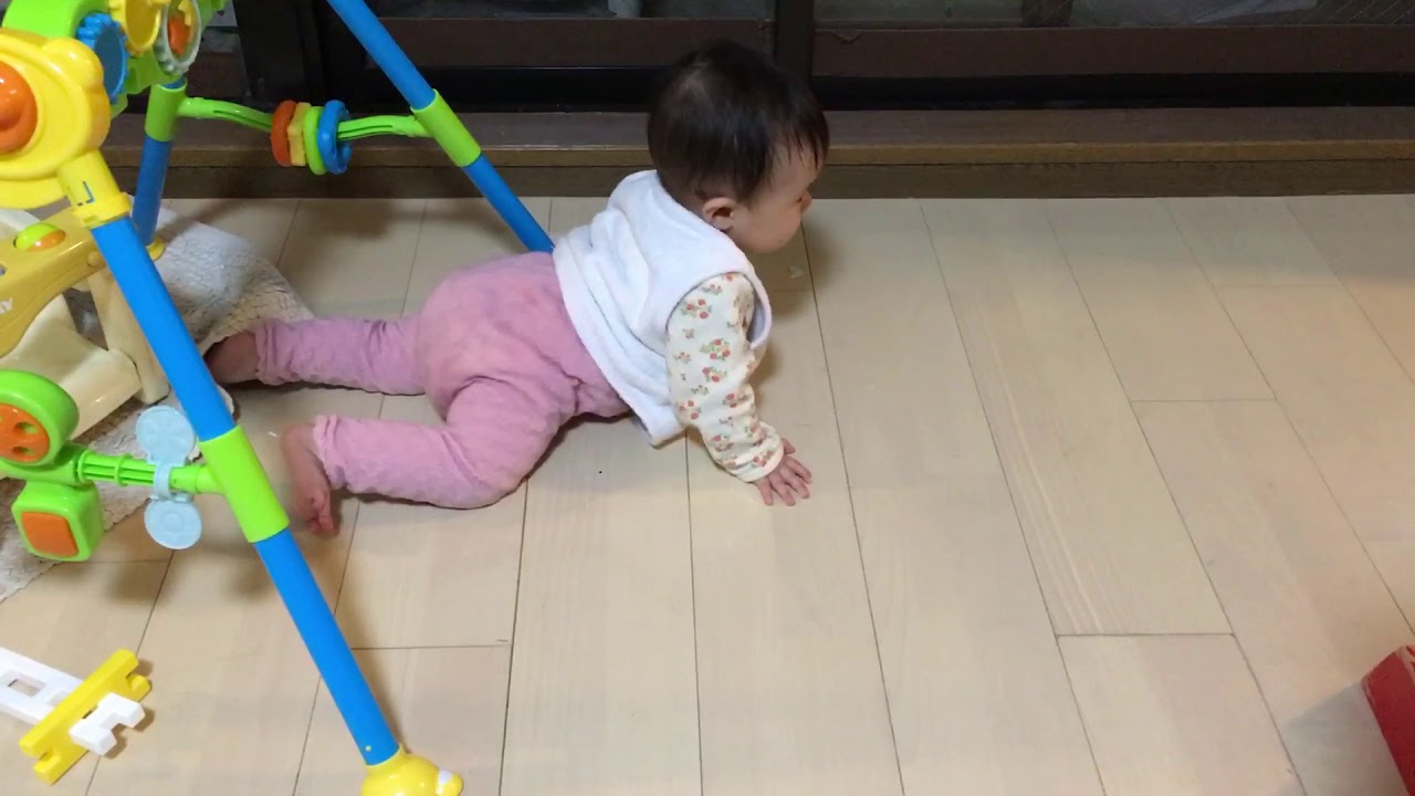 【YukaPica英語育児】Step2: sliding backwards - YouTube