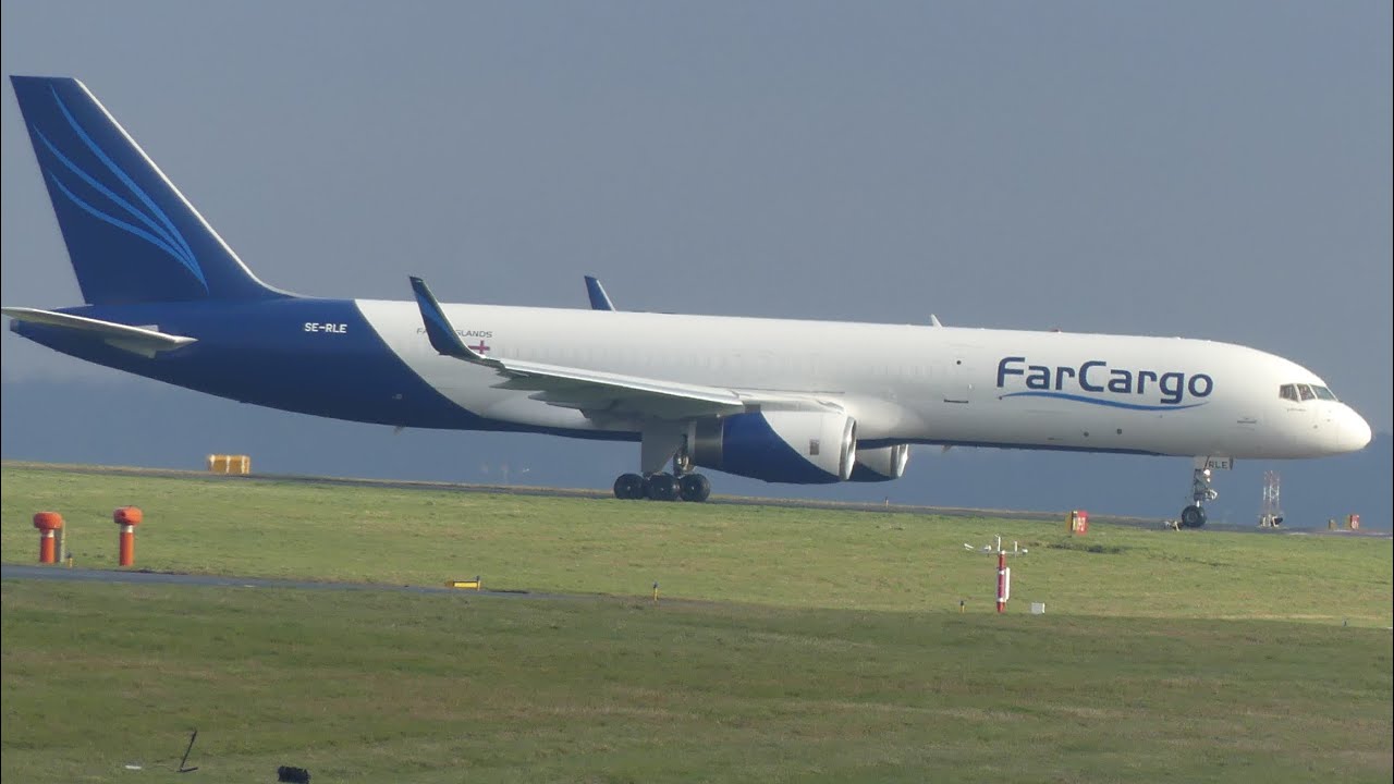 FarCargo Boeing 757 Departure + Jet2 Boeing 737-300 Departure at East ...