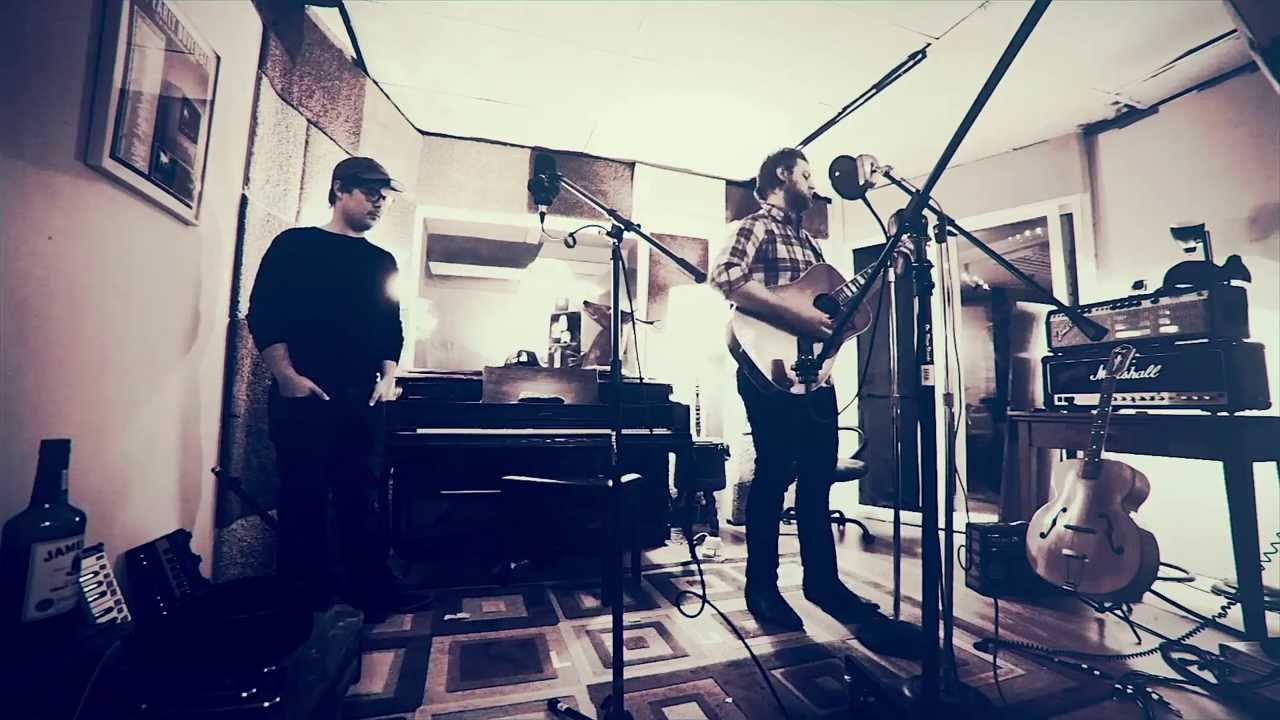 Carter Hulsey - Long Black Veil - YouTube