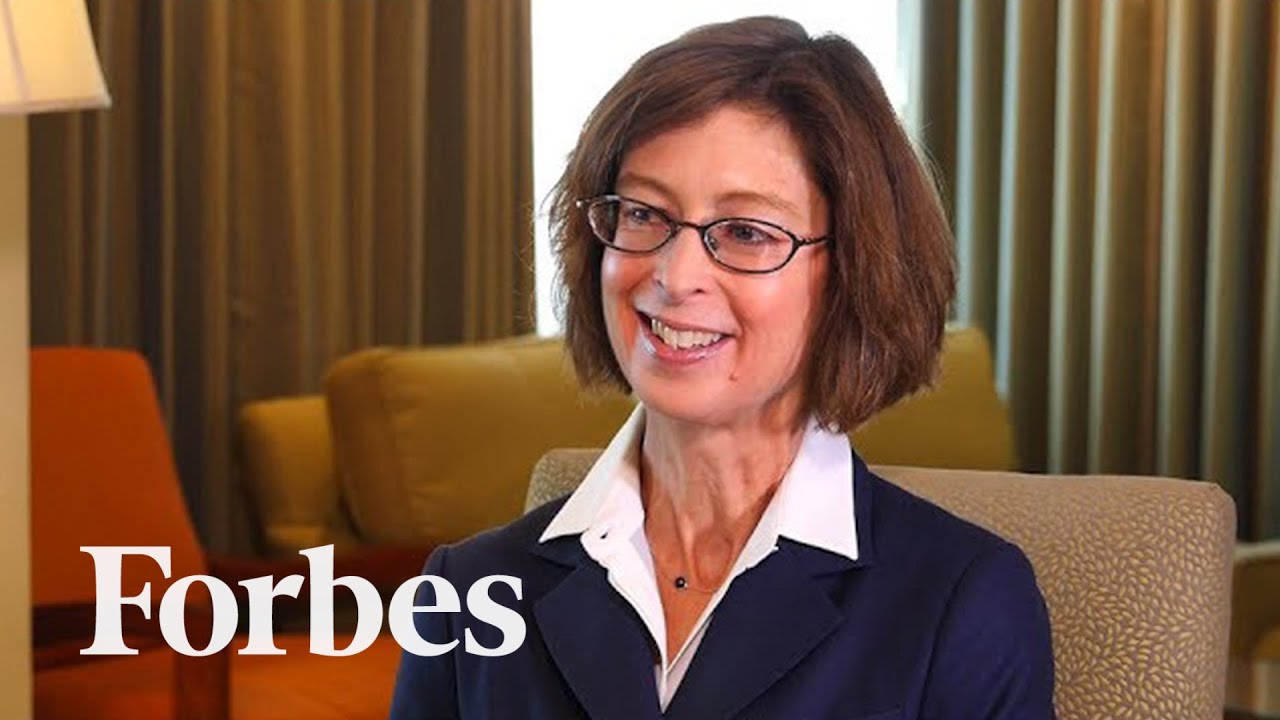 'Don't Doubt Yourself': Fidelity CEO Abigail Johnson Shares Her ...