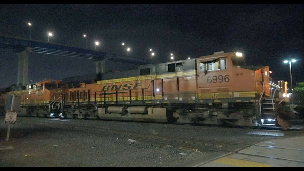 BNSF 6996 with K5HA! San Diego, CA - YouTube