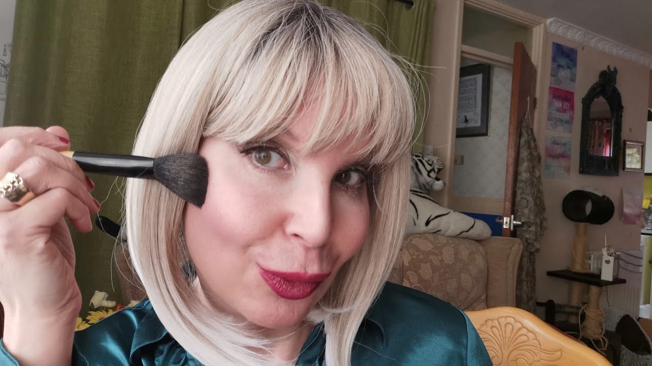 Getting ready with me, a glamarous make over and a Temu wig. - YouTube