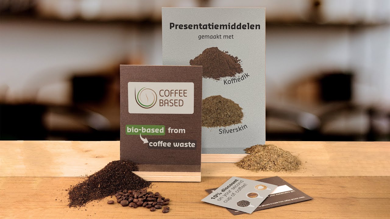 Presentatiemiddelen gemaakt met koffiedik en silverskin - YouTube