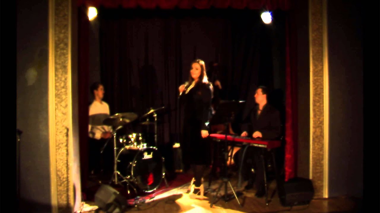 Lounge acoustic band - YouTube