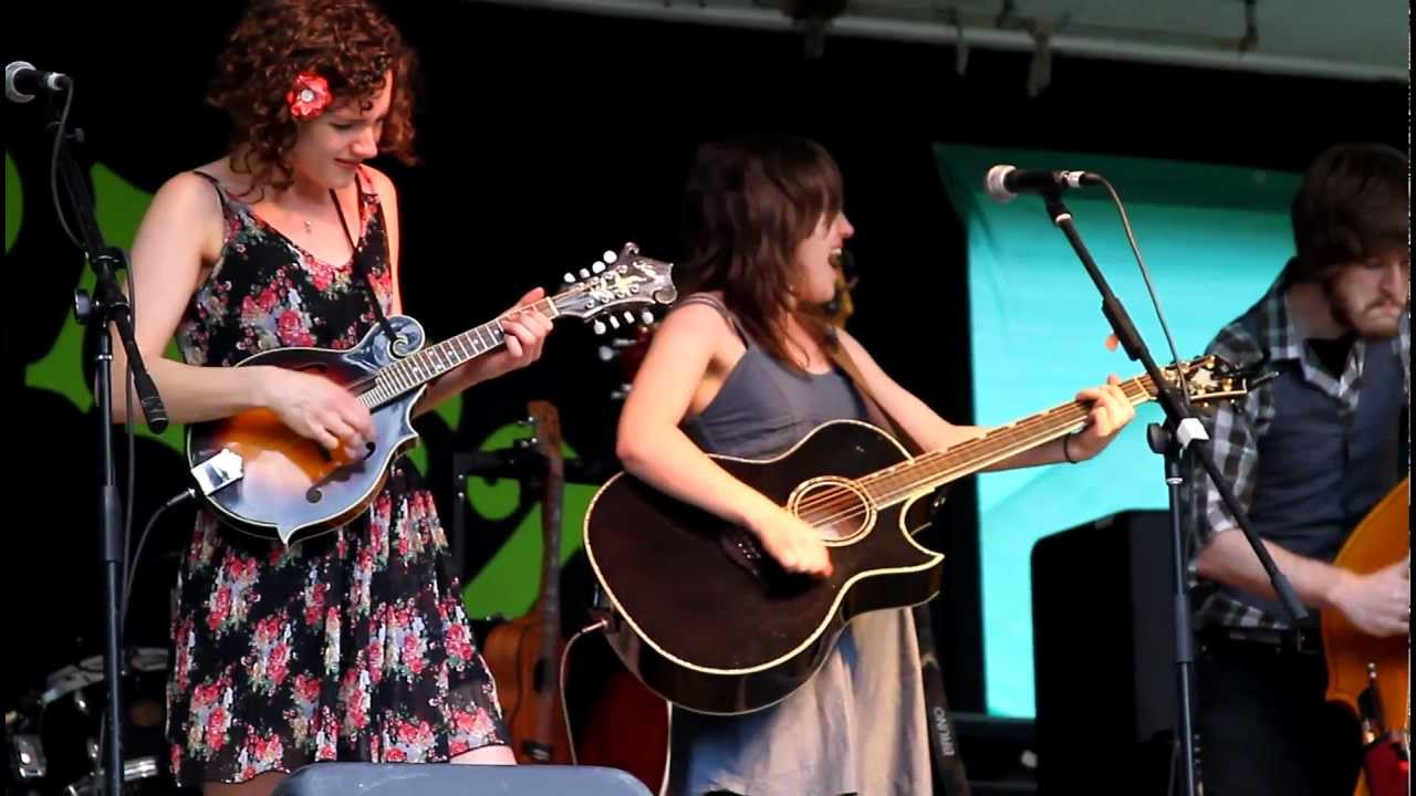 The Vespers "Footprints in the snow" live at Appalachian Uprising 2012 ...