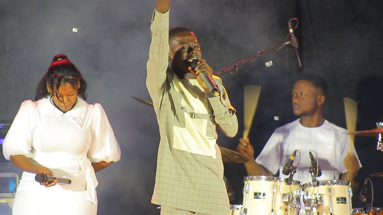 PENTECOST JOAHUA @ EFIDUASE SHS - YouTube