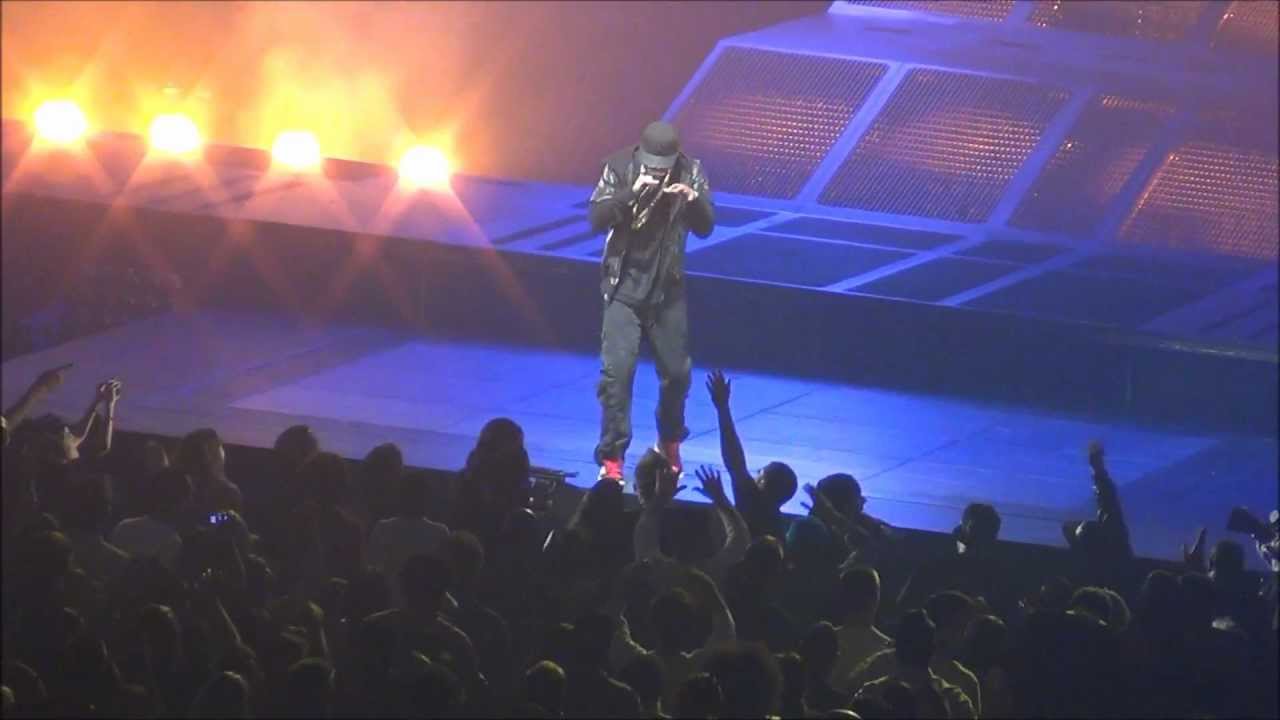Jay Z - Big Pimpin - Live at Staples WTT - YouTube
