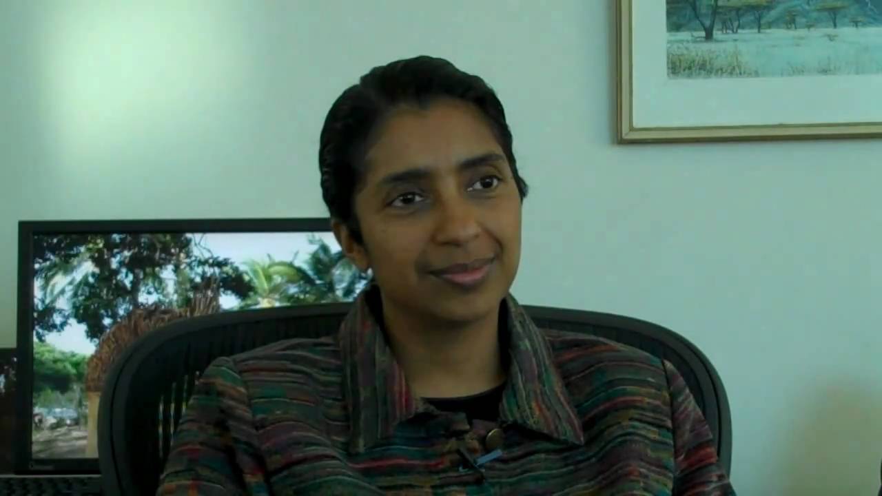 Industry Talk with Fiona Dias: Holiday 2010 - YouTube
