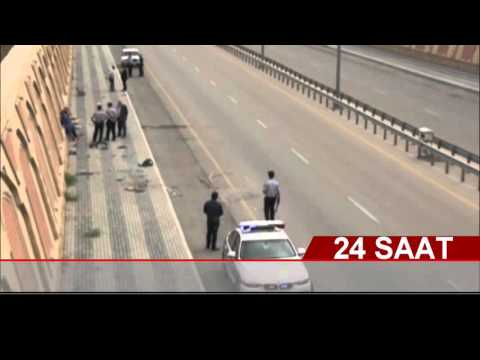 Gəncədə avtomobil yolu süpürən qadını vurub
