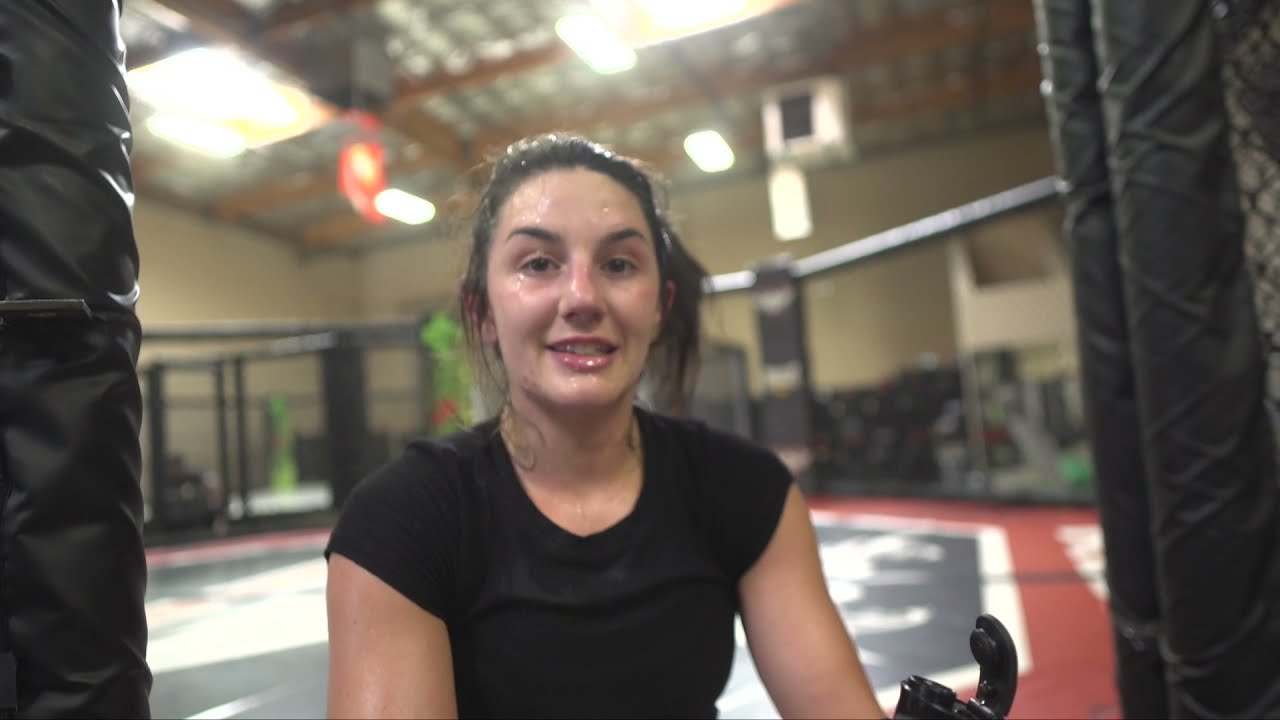 UFC Coach Dennis Davis & Cheyanne Buys UFC Fighter - YouTube