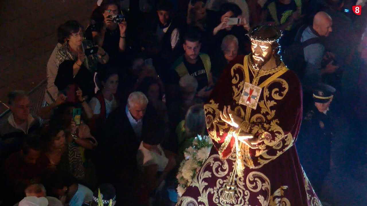 LA BAJADA DE JESÚS NAZARENO EN ALMAZÁN 2024 - YouTube