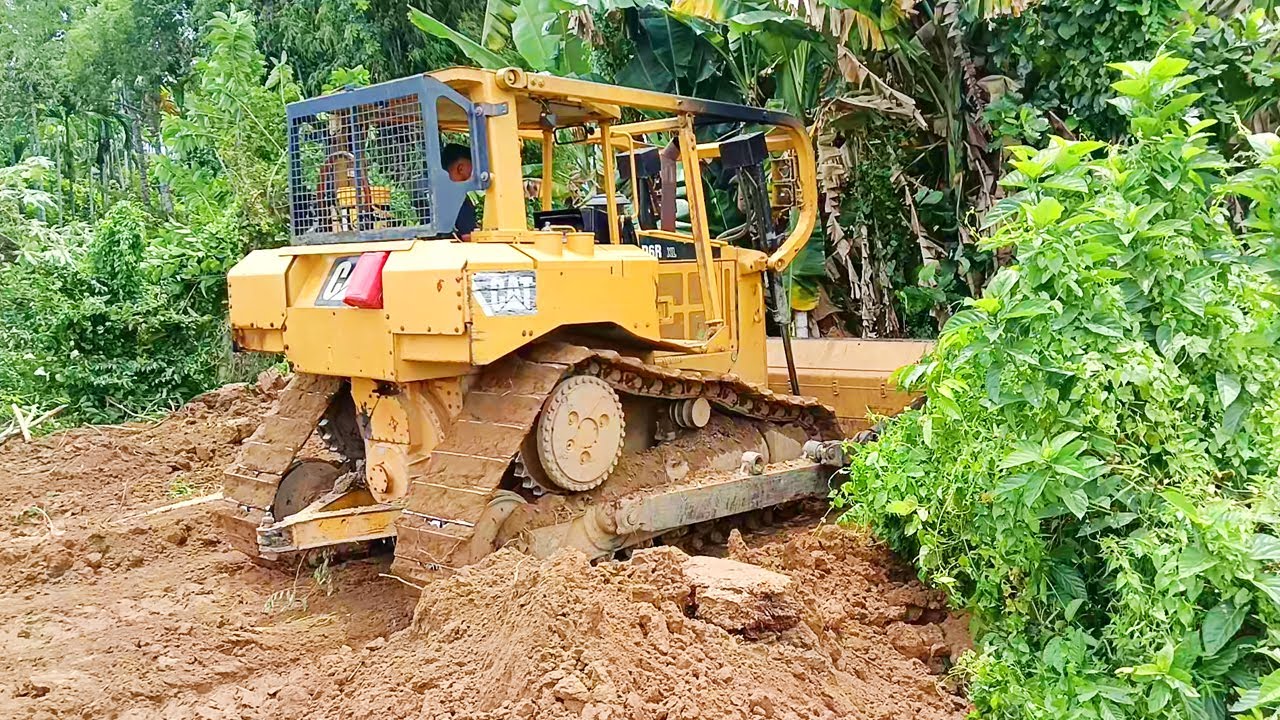 Pushing the Ground and Leveling the Land in the New Rice Field D6R XL ...
