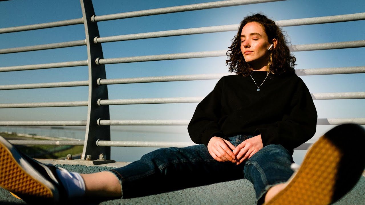 ROESCH - Intro (Music Video) - YouTube