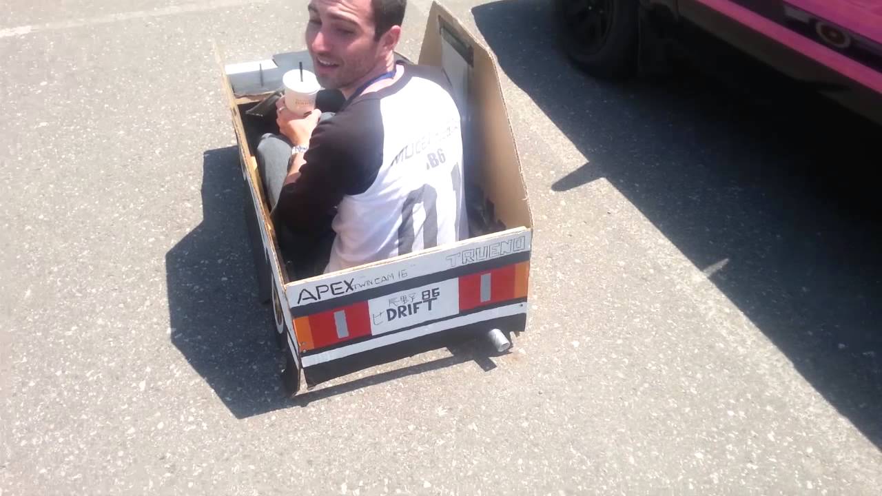 Car Spotting: Cardboard AE86 - YouTube