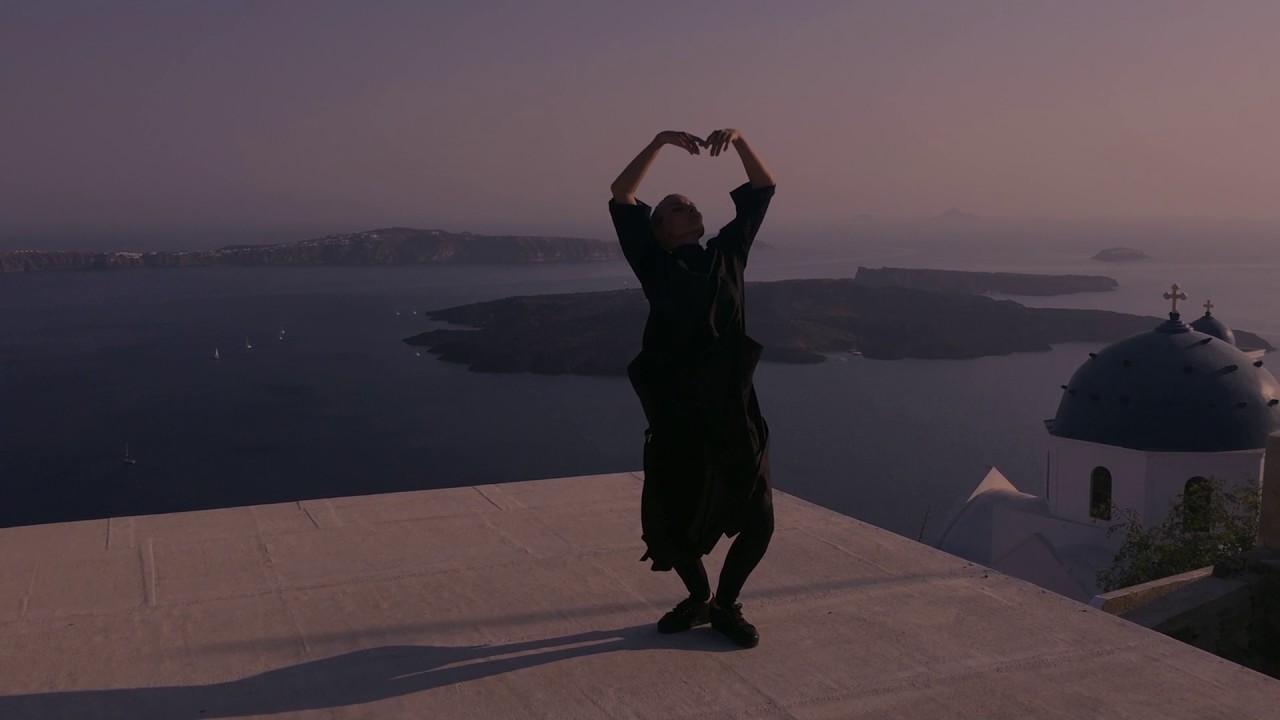 Floating memories - YouTube