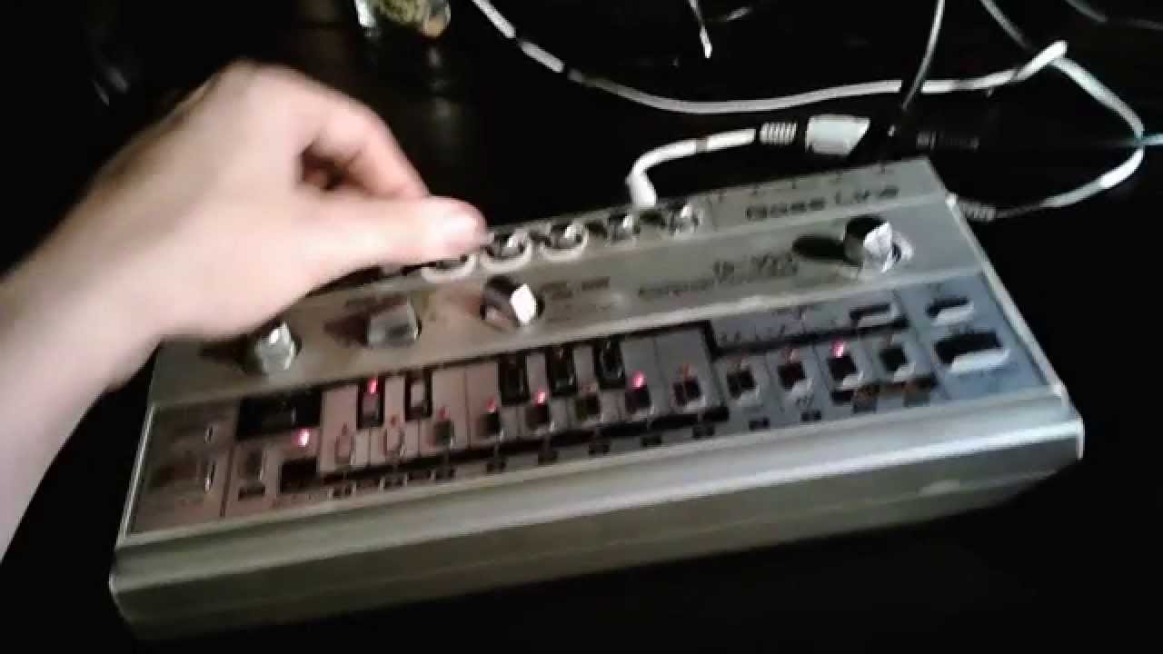 TB 303 vs X0XB0X vs TB-3 - YouTube