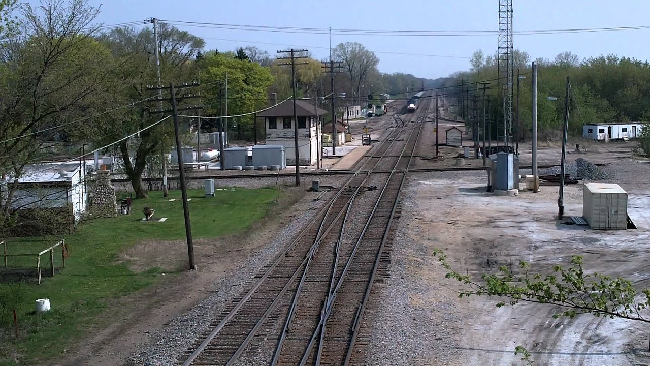 Amtrak 124 at Rondout, IL - YouTube