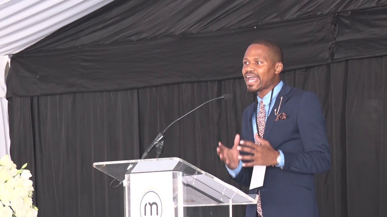 Frans Mashao speaking at Ronnie Mamoepa's Tombstone Unveiling - YouTube