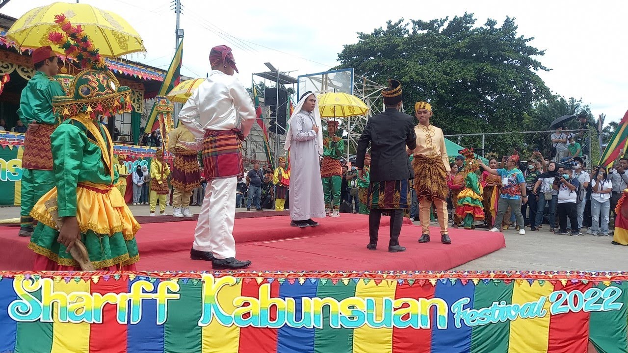 REENACTMENT OF THE ARRIVAL OF SHARIFF KABUNSUAN | SHARIFF KABUNSUAN ...