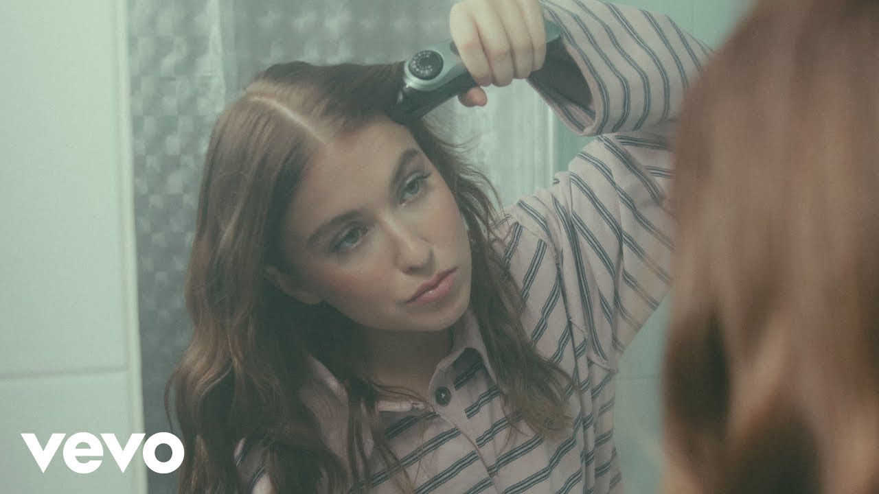 Lova Lilly Lyric Video Youtube Music