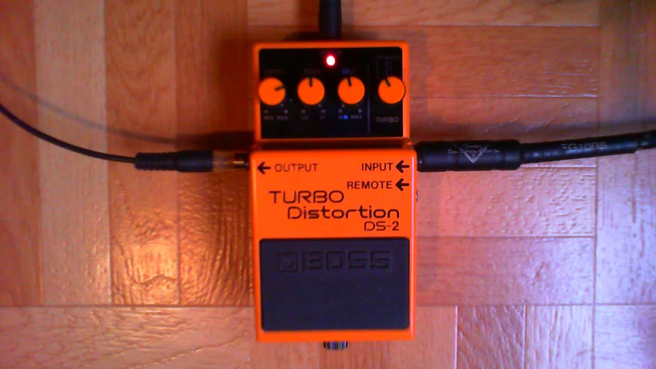 Boss DS-2 Turbo Distortion - YouTube