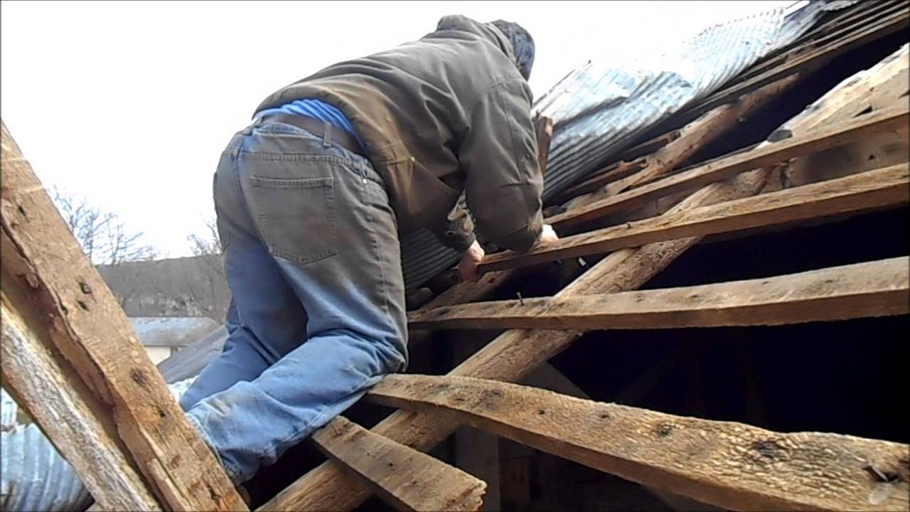 fixing barn roof part 2 - YouTube