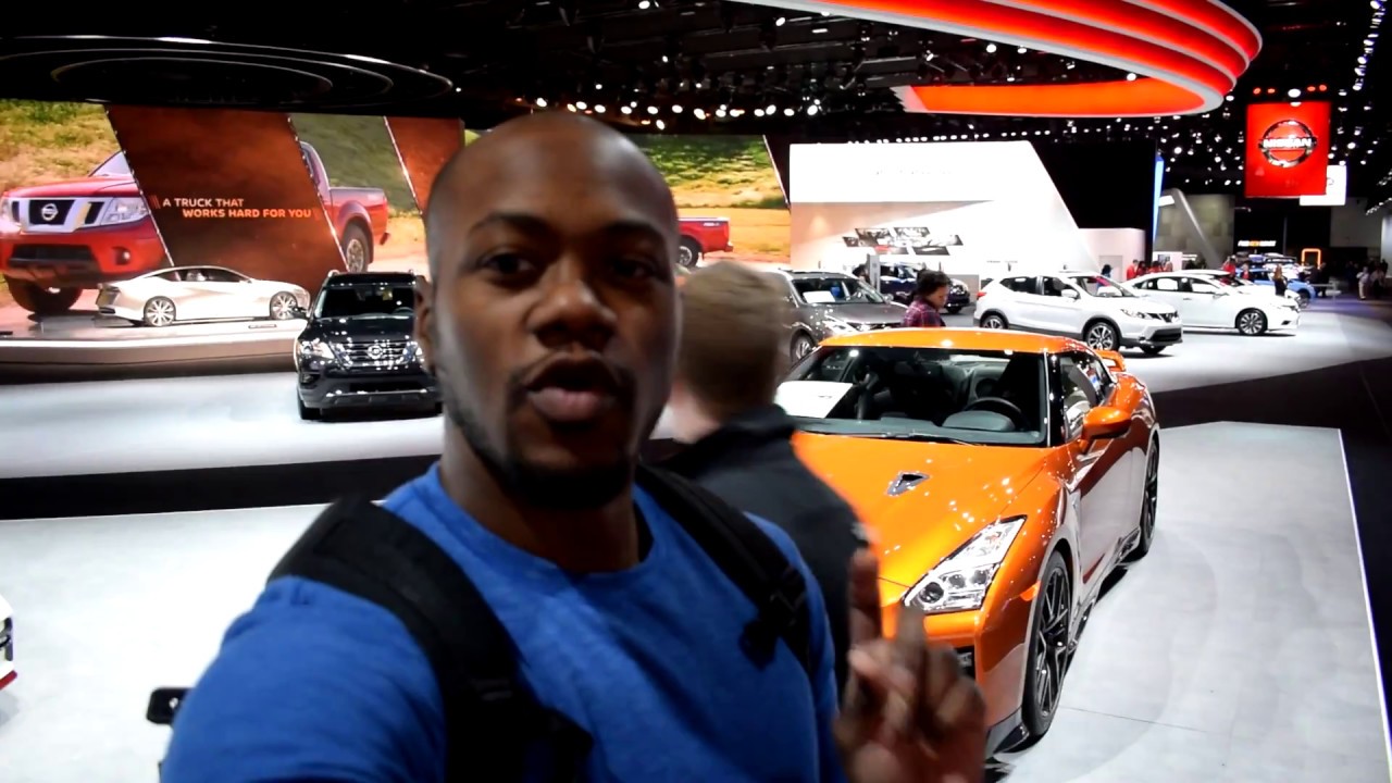 2017 Nissan GTR: 2017 Detroit Auto Show - YouTube