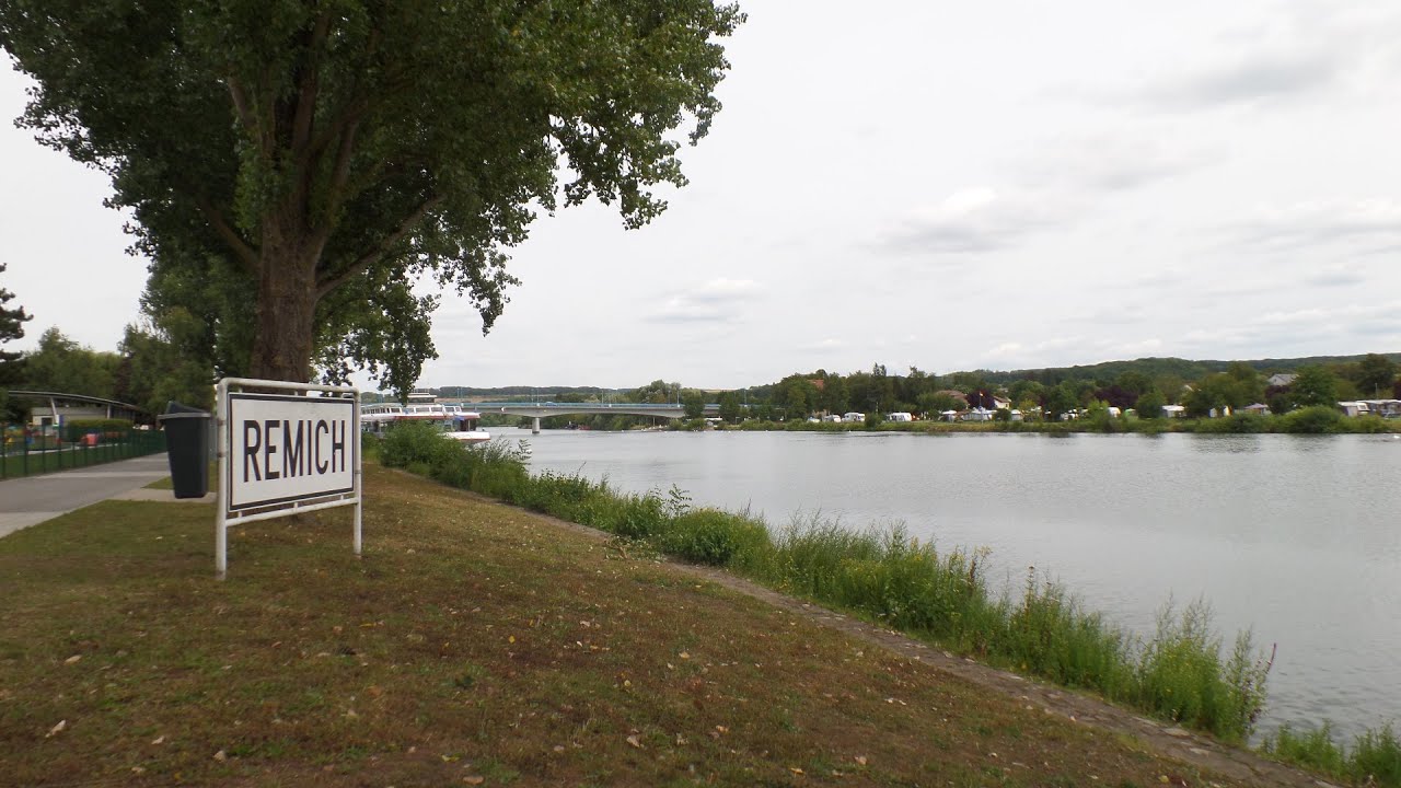 A boat trip from Remich to Schengen-Luxembourg**Een bootochtje van ...