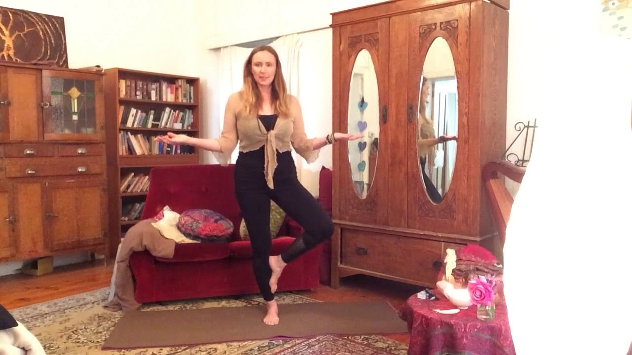 Dru Yoga Flow | 25 mins | Guided Yoga with Meg - YouTube