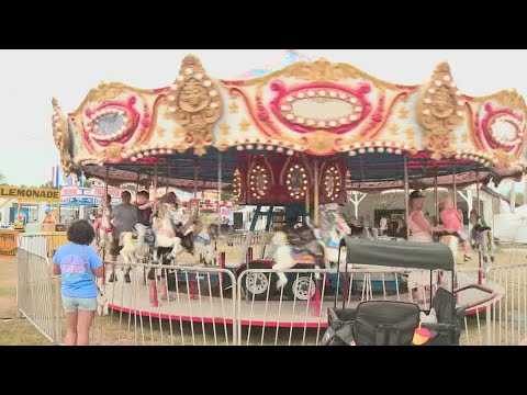 The Topsham Fair is back from its pandemic pause - YouTube