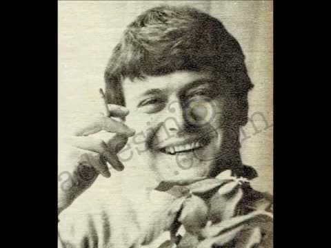 Ferdi Özbeğen 1941-2013 \