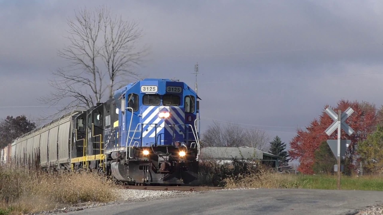 Indiana Northeastern Railroad Grain train with IN 3125 SD45 carbody leading INER - YouTube