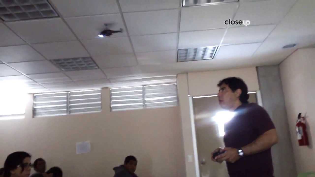Clase de Edición en el CUEC - YouTube