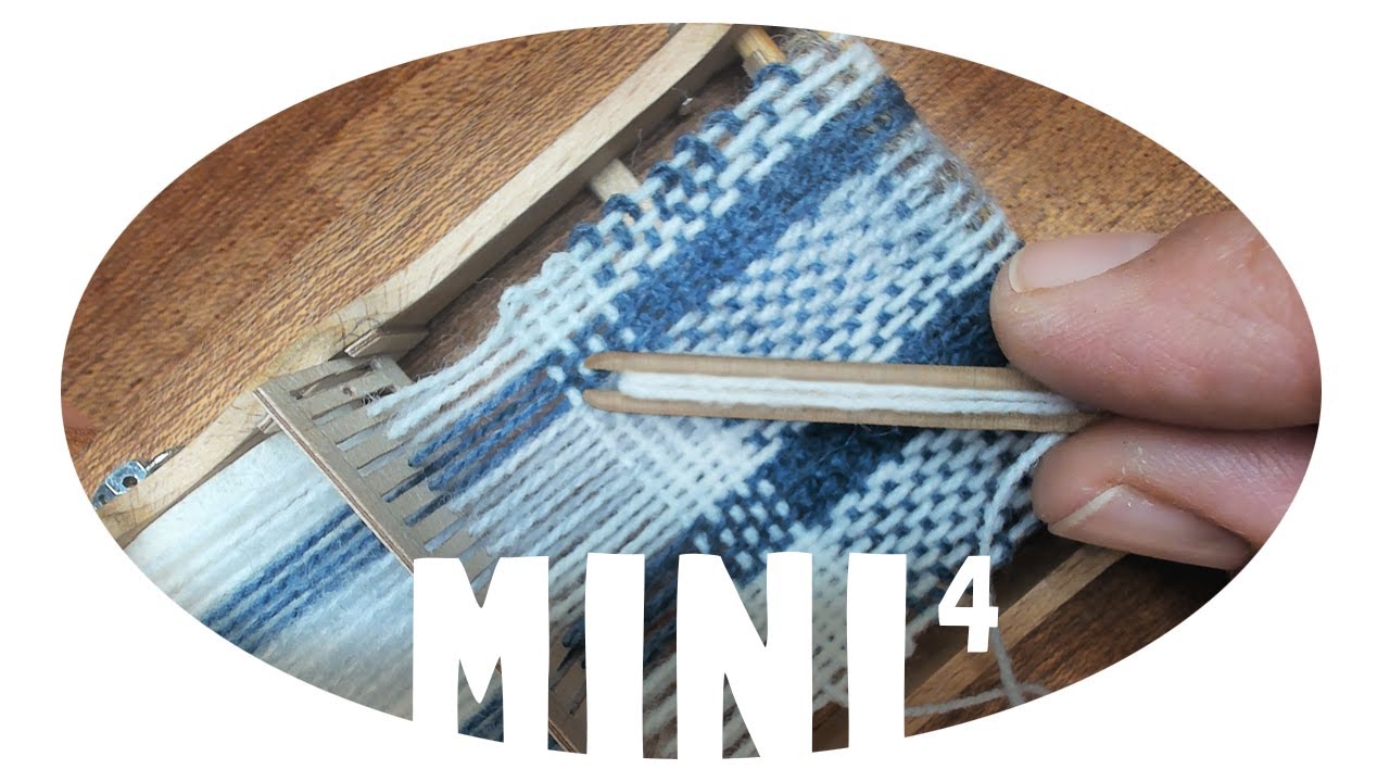 Weaving on a Miniature Loom - YouTube