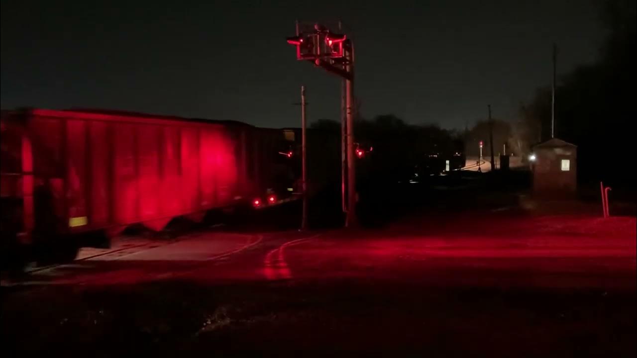 BNSF ES44ACH 3298 Lead’s the C-ATMPAM Southbound Loaded Coal Train in Springfield Missouri - YouTube