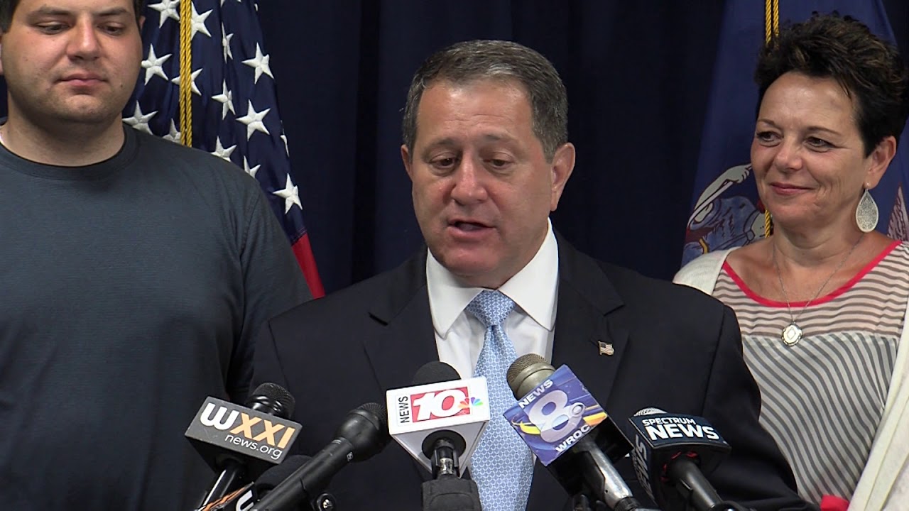 Joe Morelle speaks after his Democratic primary win - YouTube