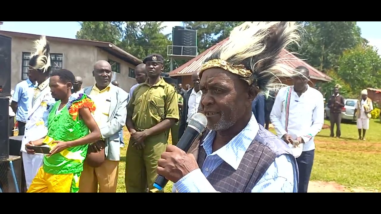 Kamasaba Ko Omukuka Ekhutu Ye Khulukongo - YouTube