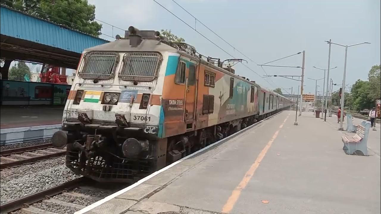 Tatanagar Ernakulam SF Express TATA WAP-7 - YouTube