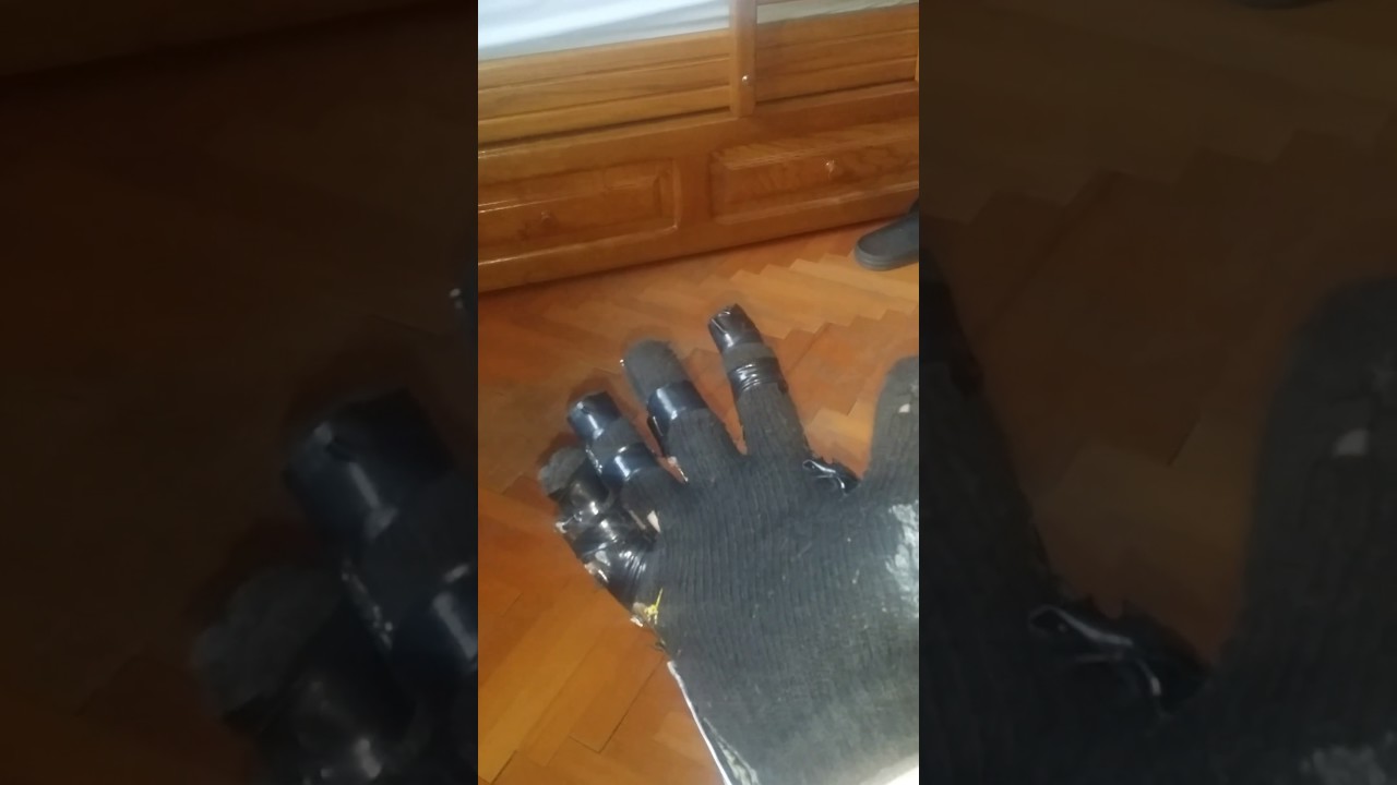 Homemade HEMA sparring gauntlet - YouTube