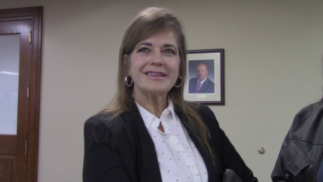 Maria Turner of 2A women talks about refugee hearings 0016 - YouTube