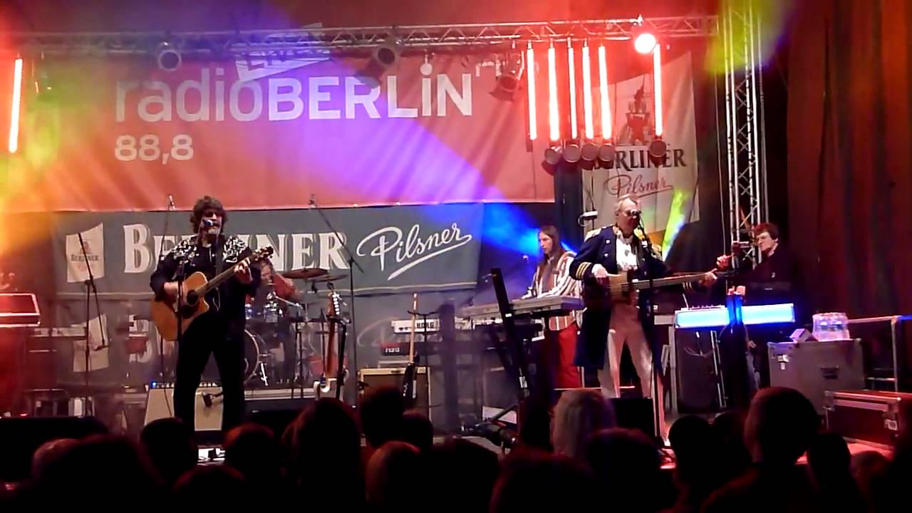 Electric Light Orchestra performed by Phil Bates & Band - YouTube