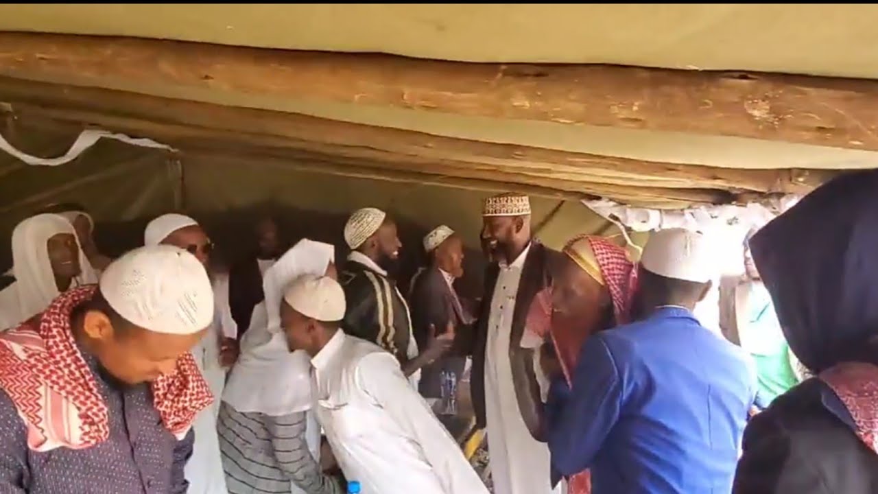 Sheikh Amin Ibro Imalaa Garagasa Lammii Teenyaa 19 Dec 2021 - YouTube
