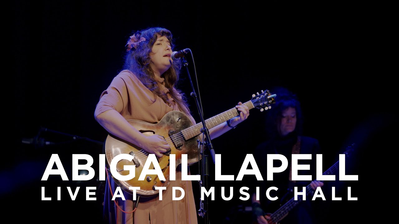 Watch Abigail Lapell perform "Anniversary Song" on CBC Music Live - YouTube