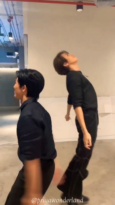 Learn dance with them 😂🔥😍 ️ #smartboom #topform #bl - YouTube