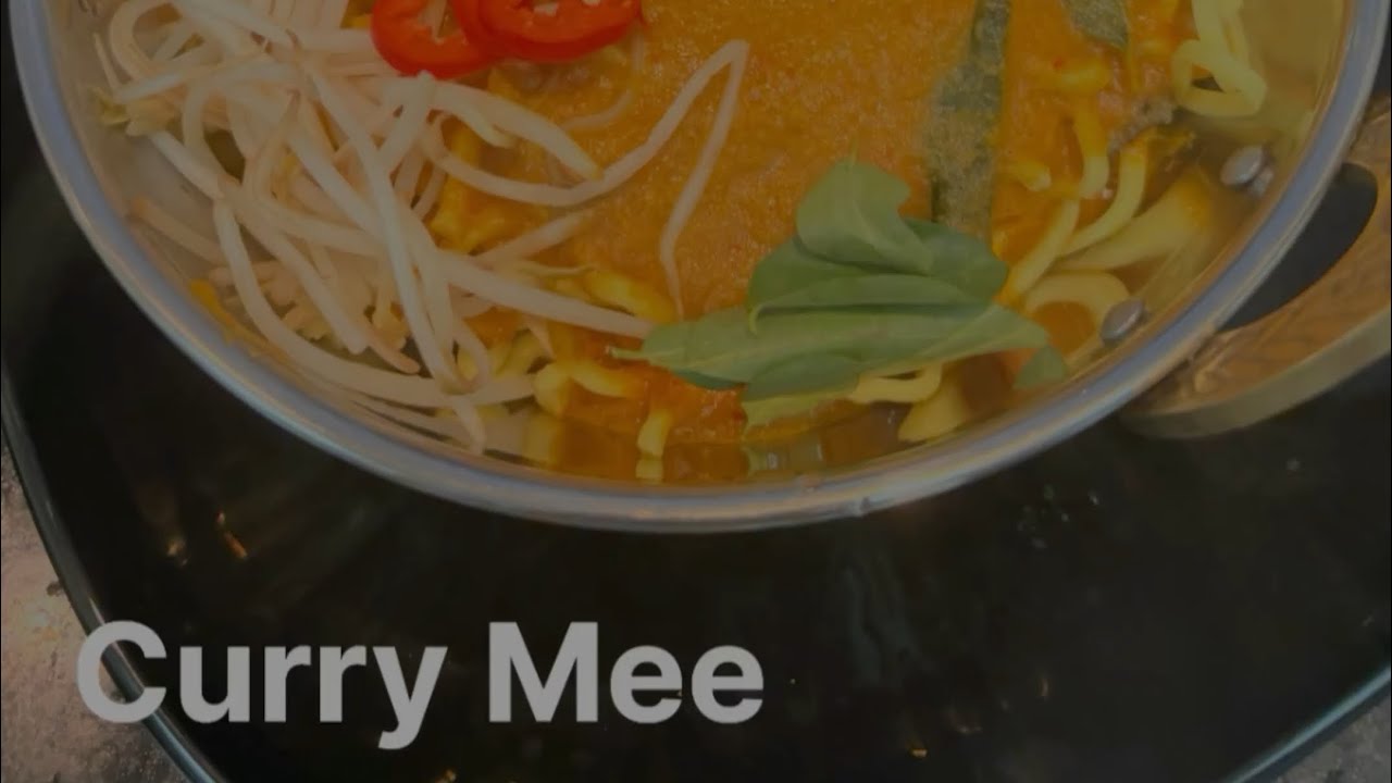 Malaysian authentic food Curry Mee | Dry Curry Mee - YouTube