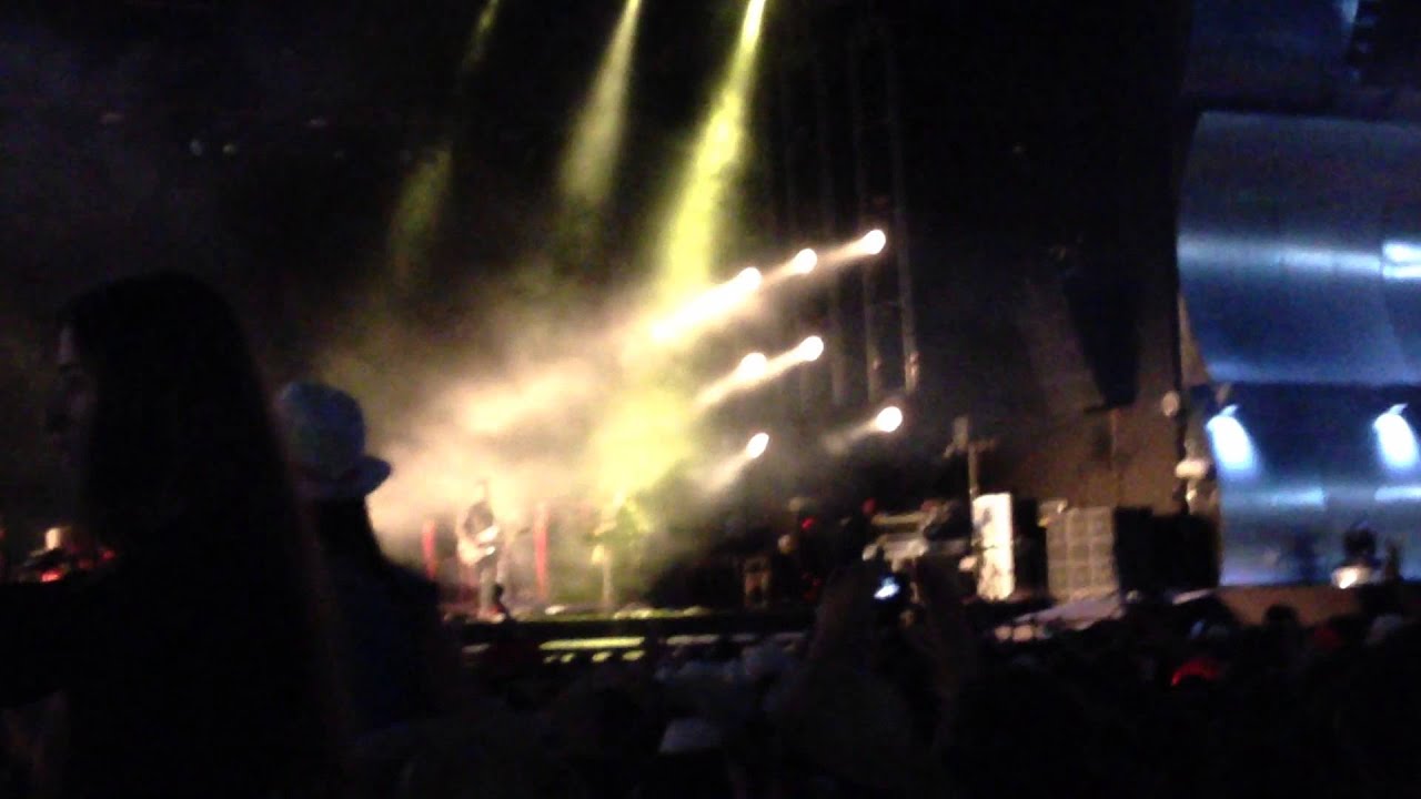 Queens Of The Stone Age - Sick Sick Sick @ Rock In Rio 2014 - YouTube