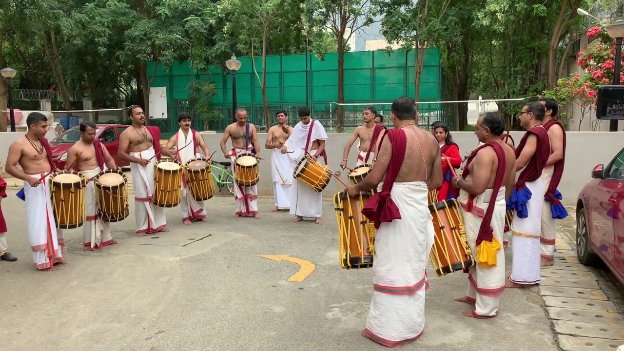 Drums on Onam festival - YouTube